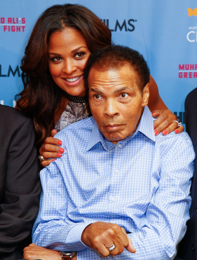 Boxing legend Muhammad Ali dies at 74 – Eagle News