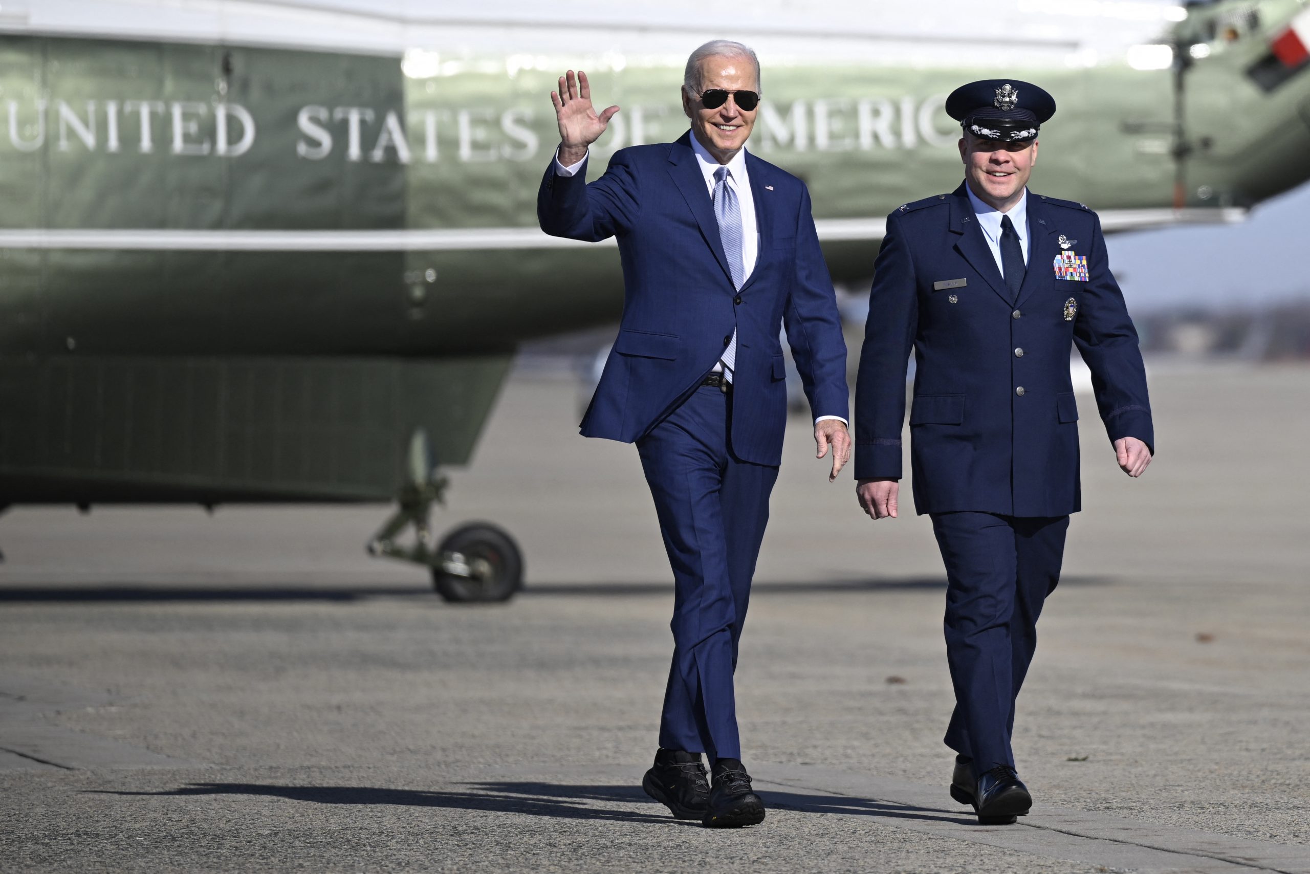 Biden ducks questions on son Hunter’s tax charges – Eagle News